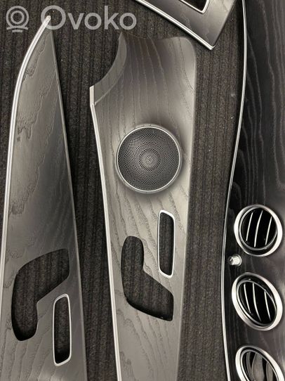 A2136800401 Mercedes-Benz E W213 Türverkleidung komplett, 399.60 € | RRR