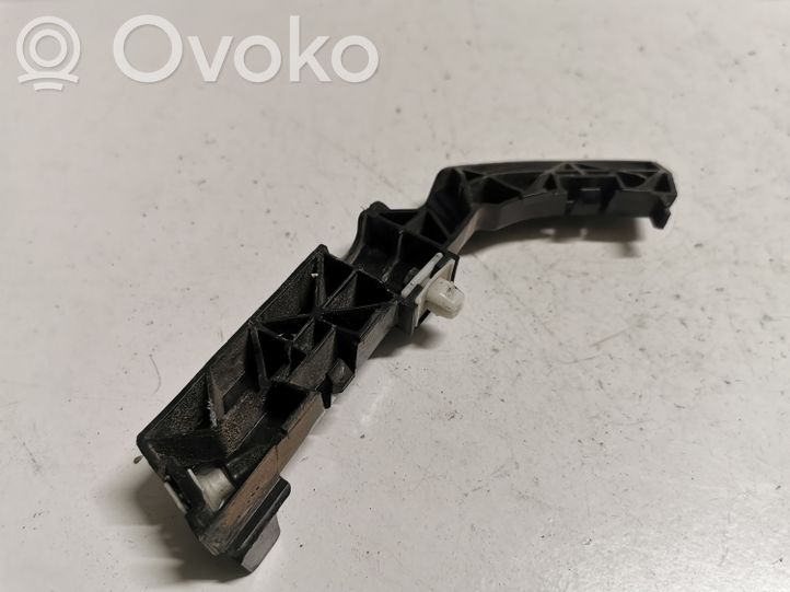 68024343AD Dodge Challenger Front bumper mounting bracket, 30.00 € | RRR