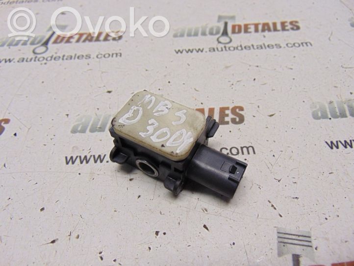 ADT12290 Mercedes-Benz S W221 Airbag deployment crash/impact sensor ...