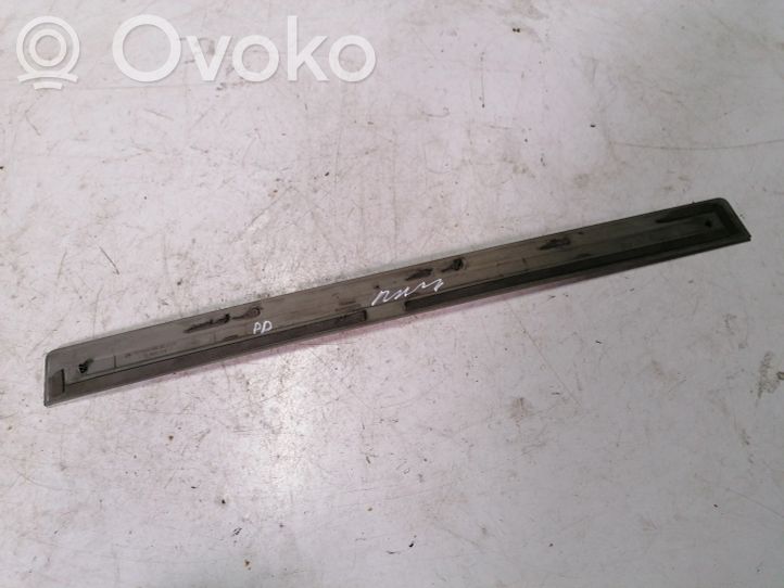 2126860936 Mercedes-Benz E W212 Front sill trim cover, 10.00 € | RRR