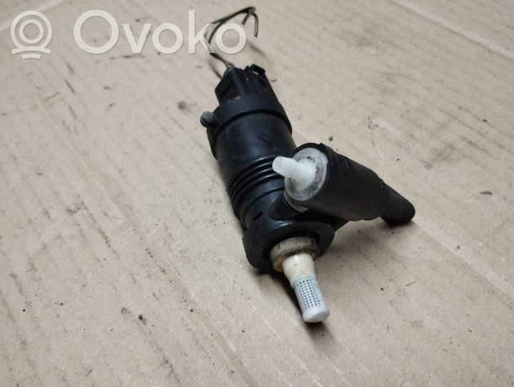 05152075AC Dodge Caliber Pompe de lave-glace de pare-brise, 10.00 € | OVOKO