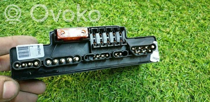A2105400072 Mercedes-Benz SLK R170 Fuse module, 148.34 € | RRR