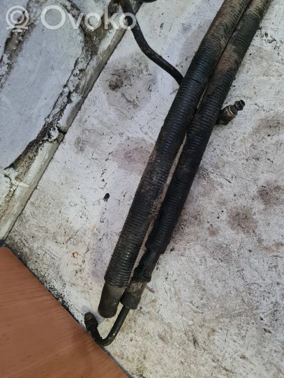 357422372 Volkswagen PASSAT B3 Power steering fluid tank/reservoir, 39. ...