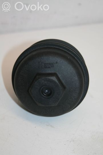 03C115403F Volkswagen PASSAT B6 Oil filter cover, 8.00 € | RRR