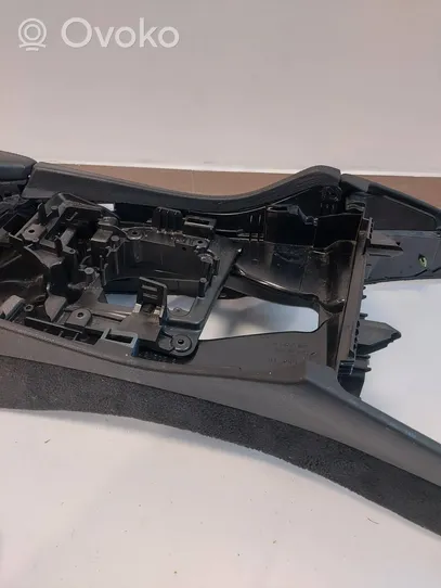 134G90118D BMW M5 Center console, 40.00 € | RRR