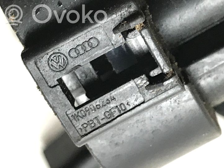 3C03L Volkswagen PASSAT B7 Fiche pour ABS, 40.00 € | OVOKO