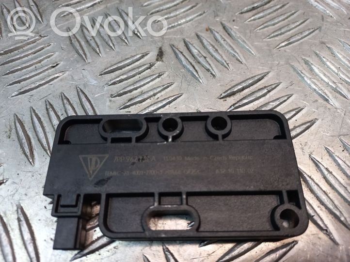 7PP962132A Porsche Cayenne (92A) Aerial antenna amplifier, 6.00 € | RRR