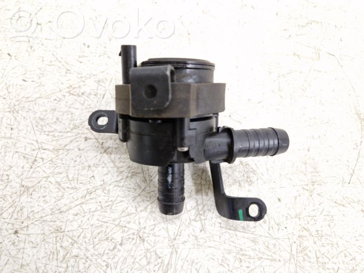 GV6118D473 Ford Escape III Electric auxiliary coolant/water pump, 99.00 ...