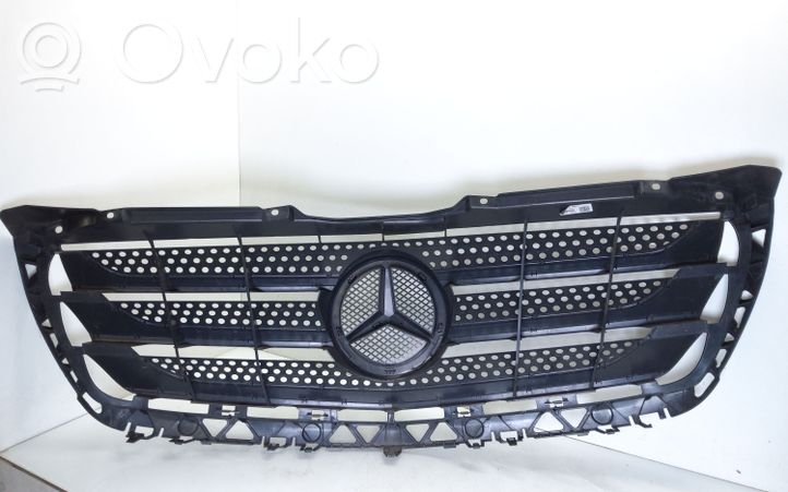 A9068880523 Mercedes-Benz Sprinter W906 Grille calandre supérieure de ...