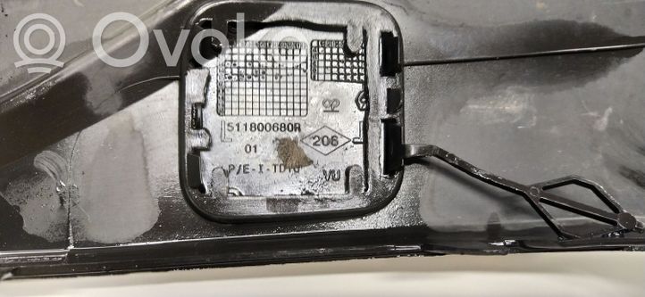 620223380R Renault Trafic III (X82) Pare-choc avant, 40.00 € | OVOKO