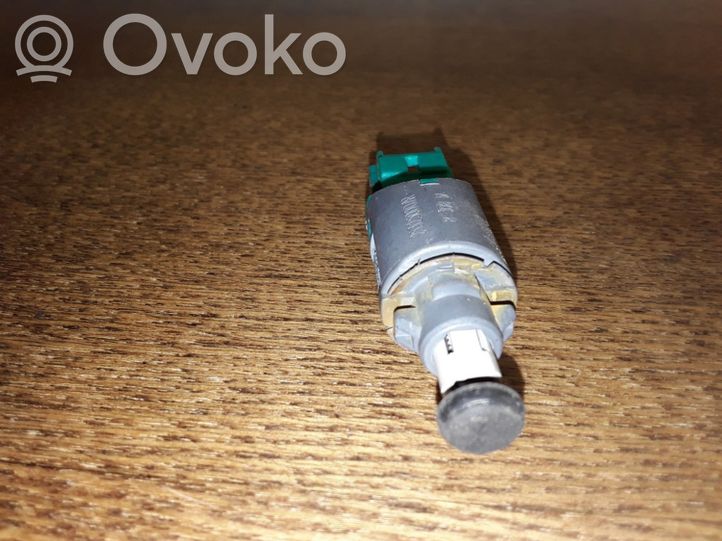 253250007R Renault Megane III Capteur pédale de frein, 9.50 € | OVOKO