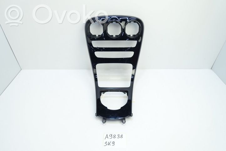 A2056803905 Mercedes-Benz C W205 Center console, 47.16 € | RRR