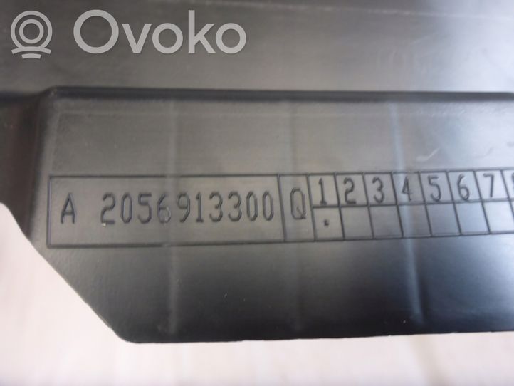 A2056903101 Mercedes-Benz C W205 Pare-boue passage de roue avant, 135. ...