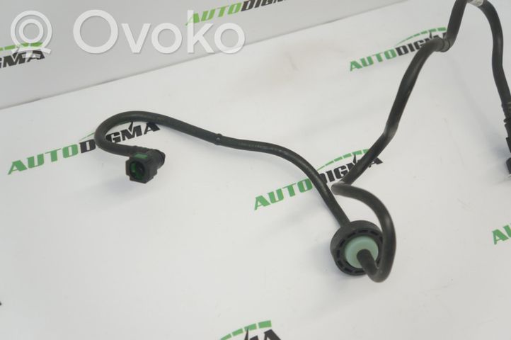 9810806380 Peugeot 3008 II Soupape à vide, 20.00 € | OVOKO