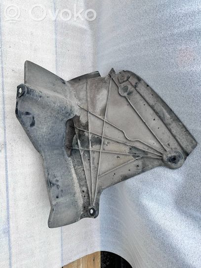 8K0825219A Audi A4 S4 B8 8K Cache de protection sous moteur, 5.00 € | OVOKO