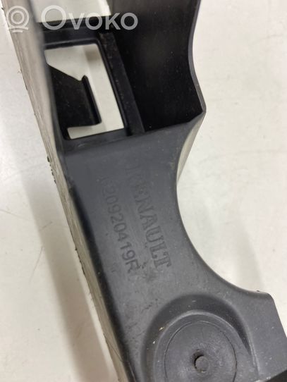 620920419R Renault Captur Support de montage de pare-chocs avant, 15.00 ...