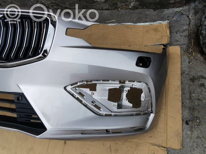 31690589 Volvo V60 Front bumper, 764.19 € | RRR