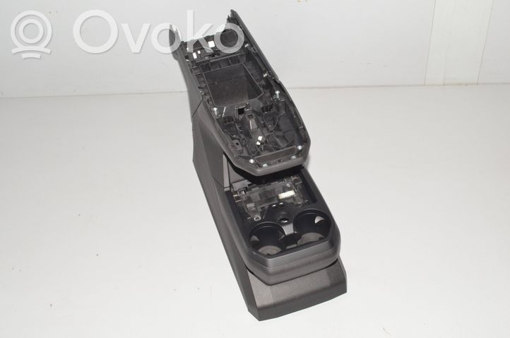 5A38971 BMW iX Center console, 400.00 € | RRR