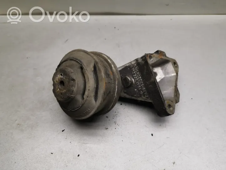 2012404117 Mercedes-Benz E W124 Engine mount bracket, 25.00 € | RRR