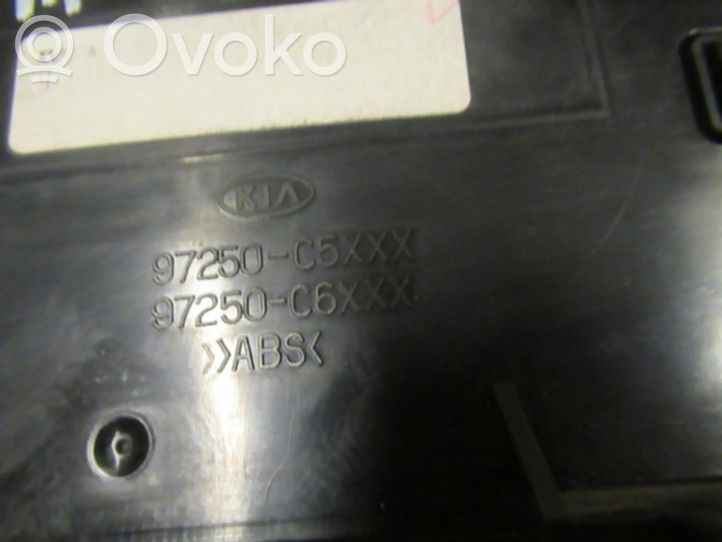 KIA Sorento Climate control unit, 29.48 € | RRR