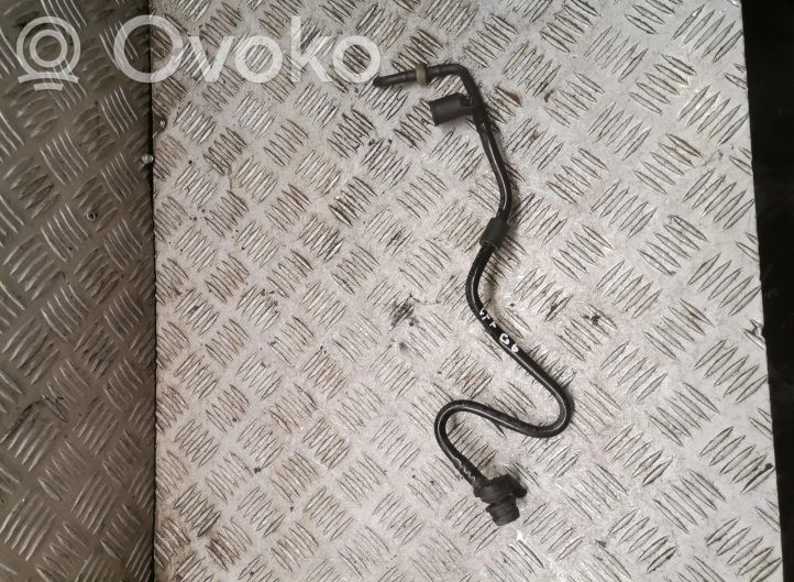 1k0612041 Volkswagen Golf VI Tuyau sous vide, 5.00 € | OVOKO