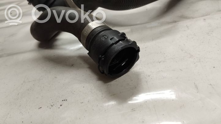 A2055018301 Mercedes-Benz C W205 Tuyau de liquide de refroidissement ...