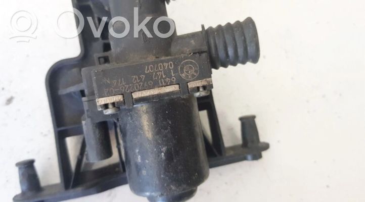 1147412174 BMW 5 E60 E61 Valvola di regolazione del liquido di ...