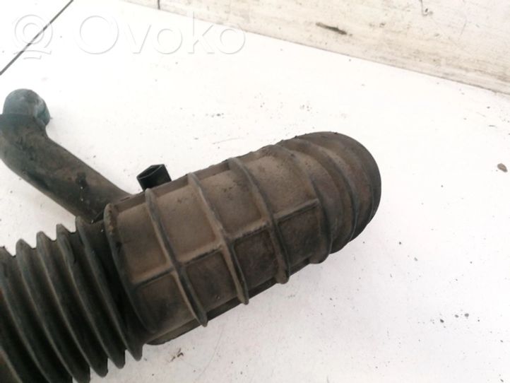 A6395281182 Mercedes-Benz Vito Viano W639 Tubo di aspirazione dell’aria, 18.50 € | OVOKO