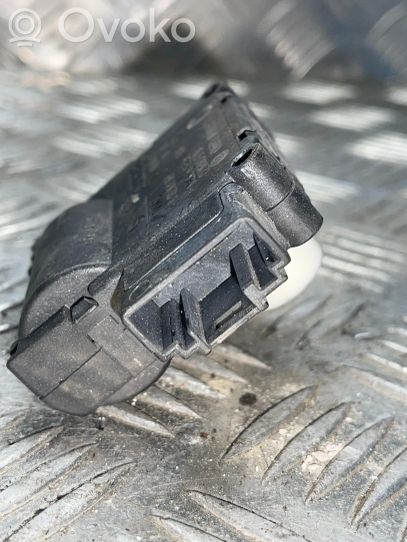 4F0820511B Audi A6 S6 C6 4F Moteur / actionneur de volet de ...