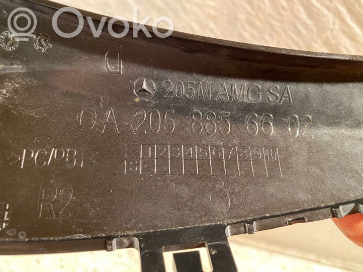 a2058856602 Mercedes-Benz C W205 Etupuskurin jakajan koristelista, 42. ...