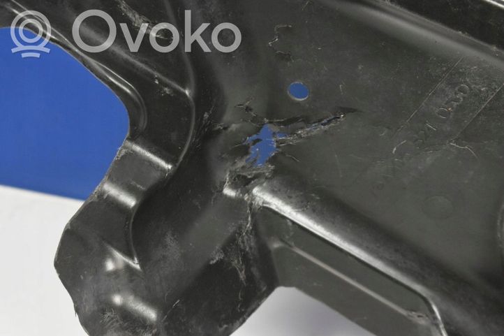 JNC11885 Mercedes-Benz C W205 Engine splash shield/under tray ...