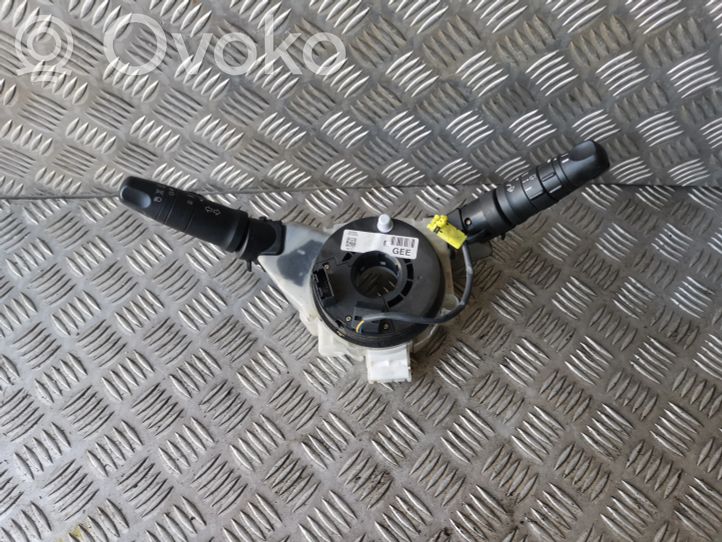 25560BC60A Nissan Micra Wiper turn signal indicator stalk/switch, 35.00 € | RRR