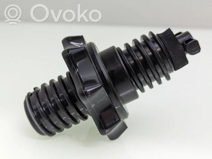 1K0803899E Audi Q5 SQ5 Tornillo de la rueda de repuesto, 10.00 € | RRR