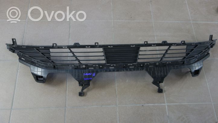 86531N7020 Hyundai Tucson IV NX4 Front bumper lower grill, 63.32 € | RRR