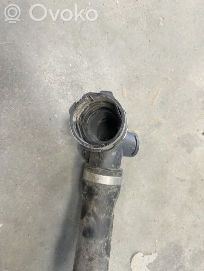 8R0121049AJ Audi Q5 SQ5 Engine coolant pipe/hose, 15.00 € | RRR