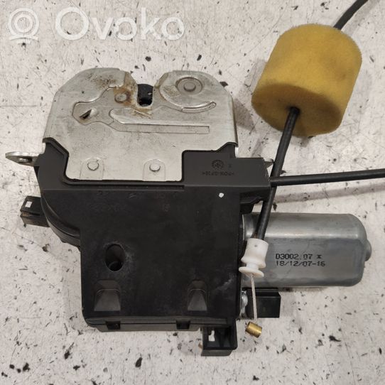 2217500085 Mercedes-Benz S W221 Serrure de loquet coffre, 25.00 € | OVOKO