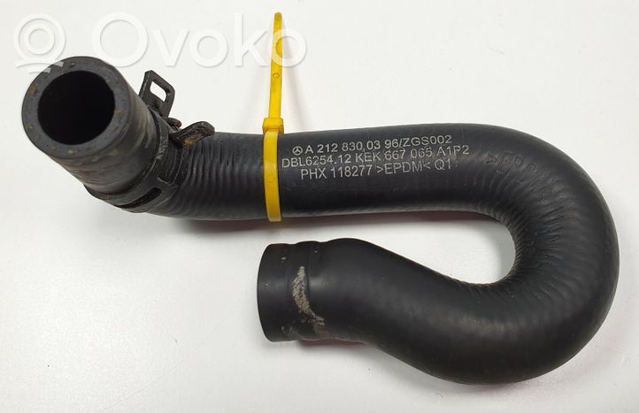 MCE36709 Mercedes-Benz E W212 Tuyau de liquide de refroidissement ...