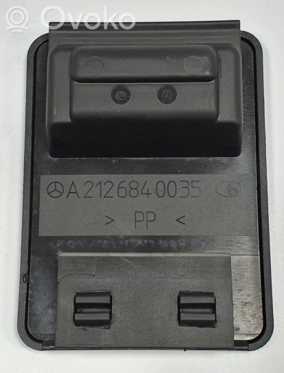 A2126840035 Mercedes-Benz C W204 Pince de fixation pour tapis de sol ...