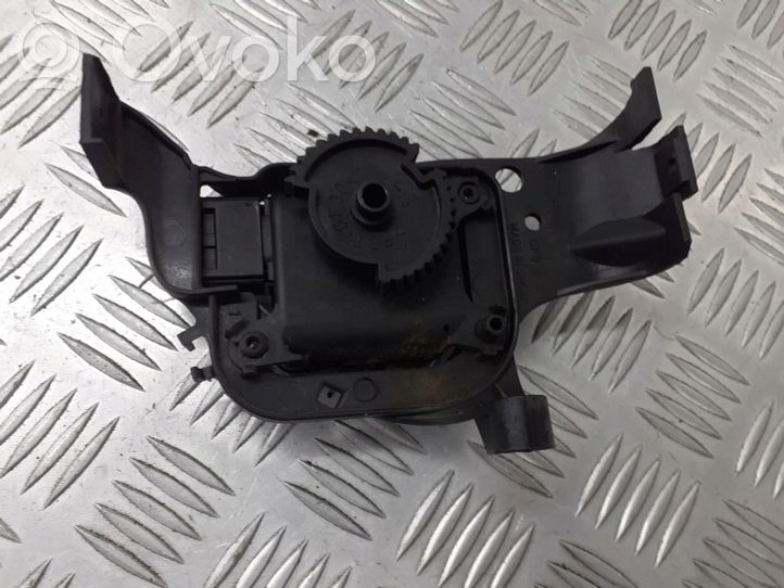 01328012002 Skoda Fabia Mk1 (6Y) A/C air flow flap actuator/motor, 21. ...