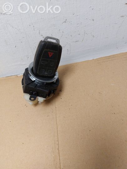 31300586 Volvo V50 Verrouillage de commutateur d'allumage, 45.00 € | OVOKO