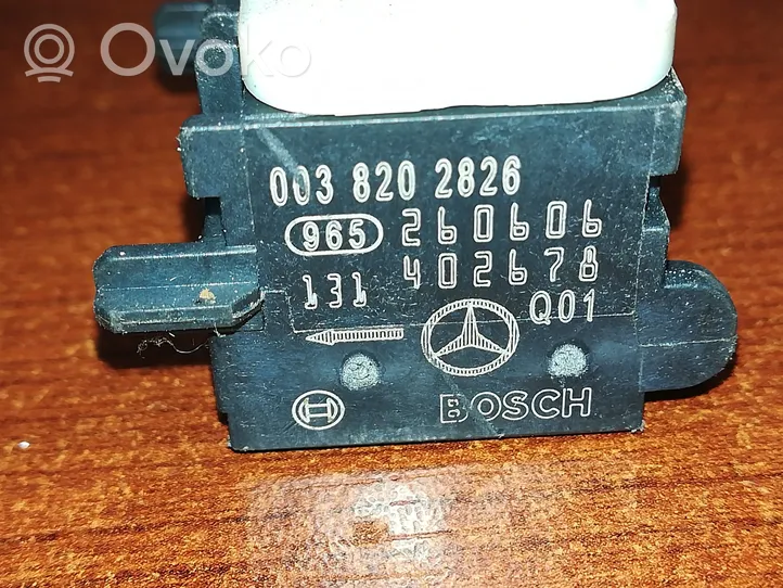 A0038202826 Mercedes-Benz S W221 Airbag deployment crash/impact sensor ...