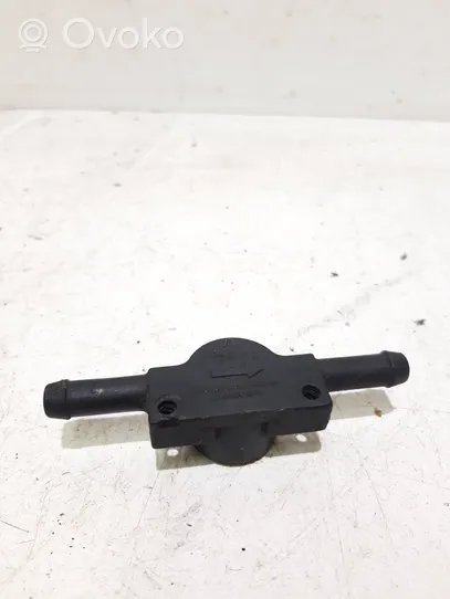A6110780249 Mercedes-Benz Vito Viano W638 Tuyau d'alimentation conduite ...