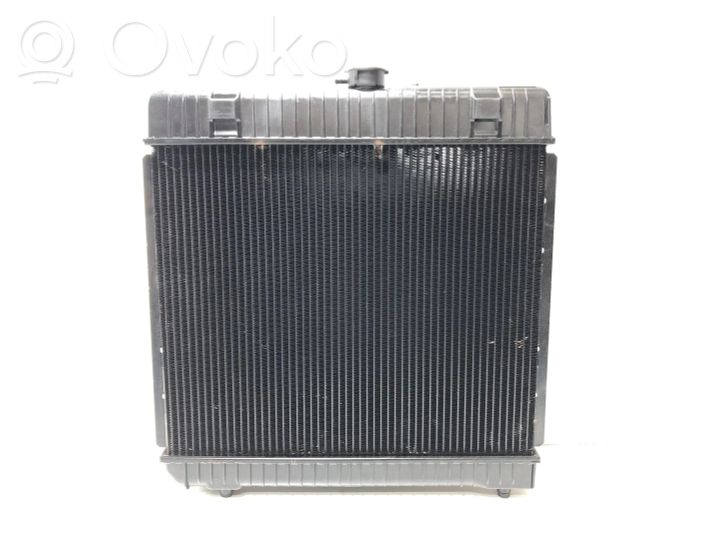 1235010201 Mercedes-Benz W123 Radiateur de refroidissement, 262.01 ...