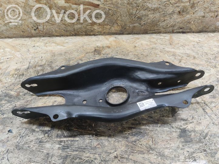 A2053521900 Mercedes-Benz C AMG W205 Triangle bras de suspension ...