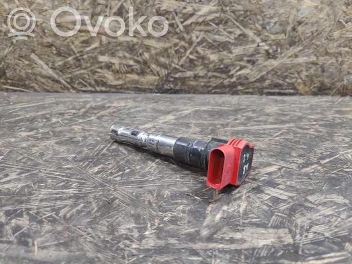 077905115T Audi A8 S8 D3 4E High voltage ignition coil, 8.00 € | RRR