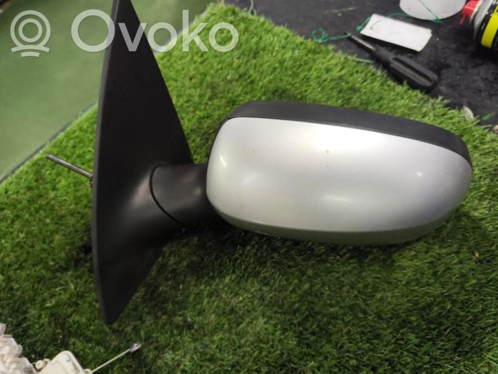 Opel Corsa C Front door electric wing mirror, 37.45 € | RRR