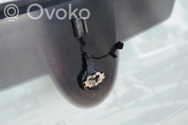 Opel Corsa D Front windscreen/windshield window, 181.18 € | RRR