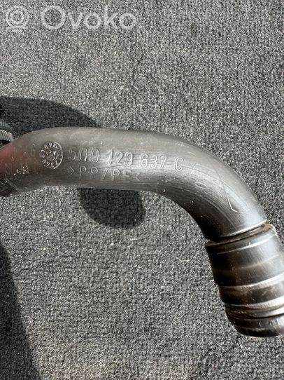 5Q0129637C Volkswagen T-Roc Engine coolant pipe/hose, 10.00 € | RRR