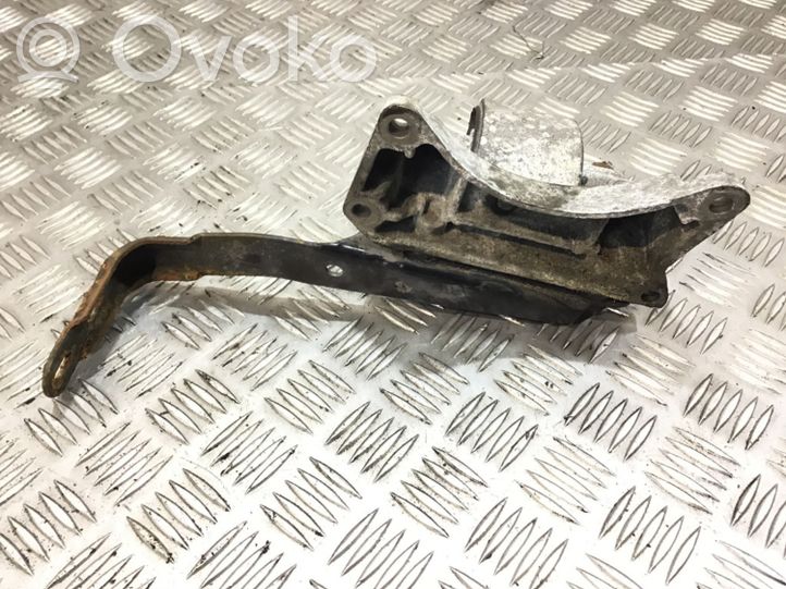 RAD3842 Mercedes-Benz C W204 Gearbox mount A1402421340 - Used car part ...