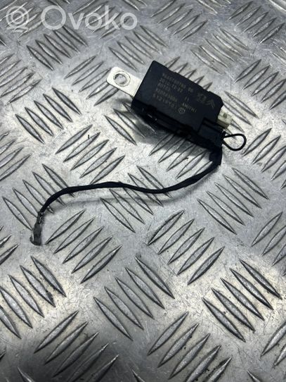 9665780780 Peugeot 508 Aerial antenna amplifier, 10.00 € | RRR